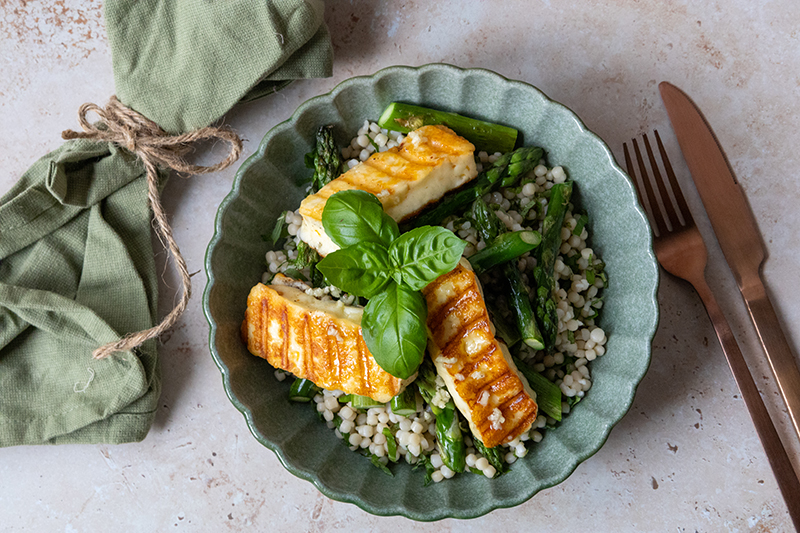 Gegrilde asperges en berloumi - Lekker Oost-Vlaams